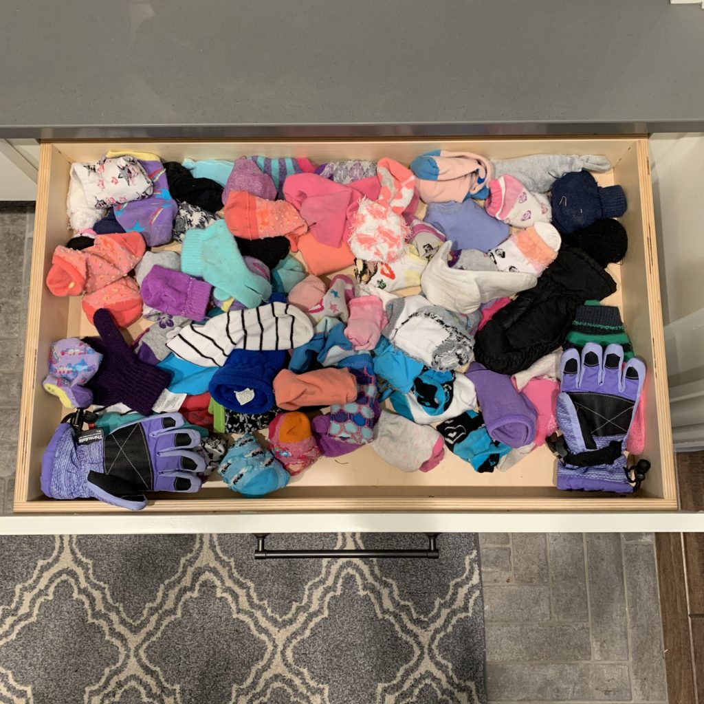 Easy Organizing Tips - Living Solutions blog